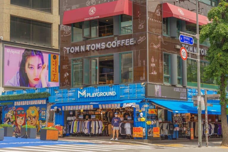 Hongdae or Myeongdong? Where to stay in Seoul as a tourist